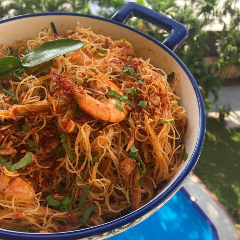 Cara untuk membuat Bihun Goreng Tomyam yang Padu dan menyelerakan. – MY Resepi